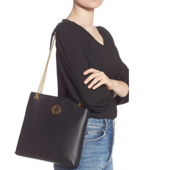 Tory Burch | Bags | Tory Burch Everly Leather Swingpack | Poshmark